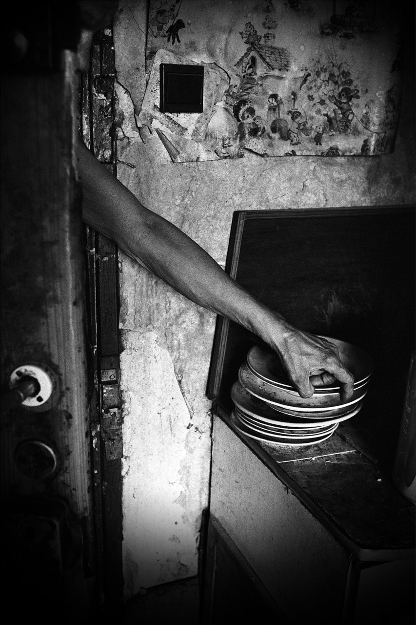 Maciej Pisuk – Under the Skin Photographs from Brzeska Street – burn ...