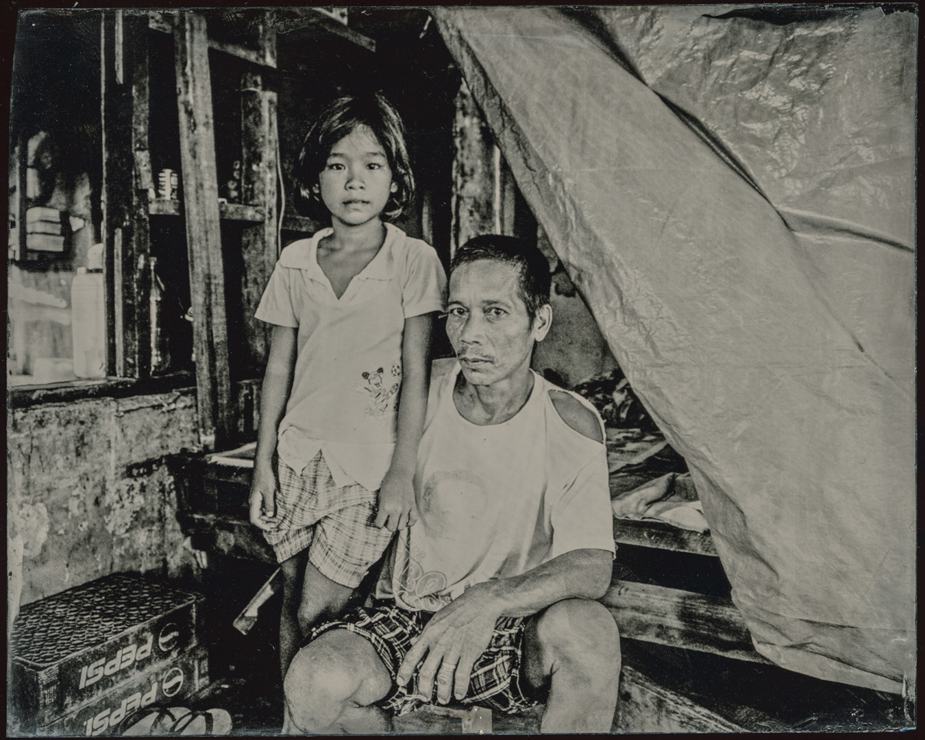 Lawrence Sumulong – Burying the Lead – burn magazine